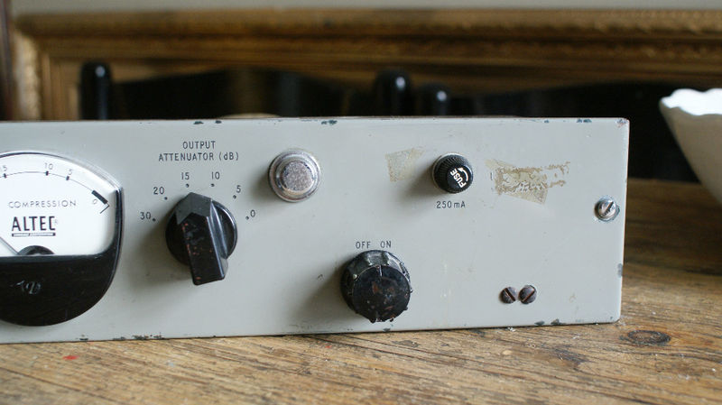 MATRIXSYNTH: Rare Abbey Road Studios EMI RS-124 Altec compressor