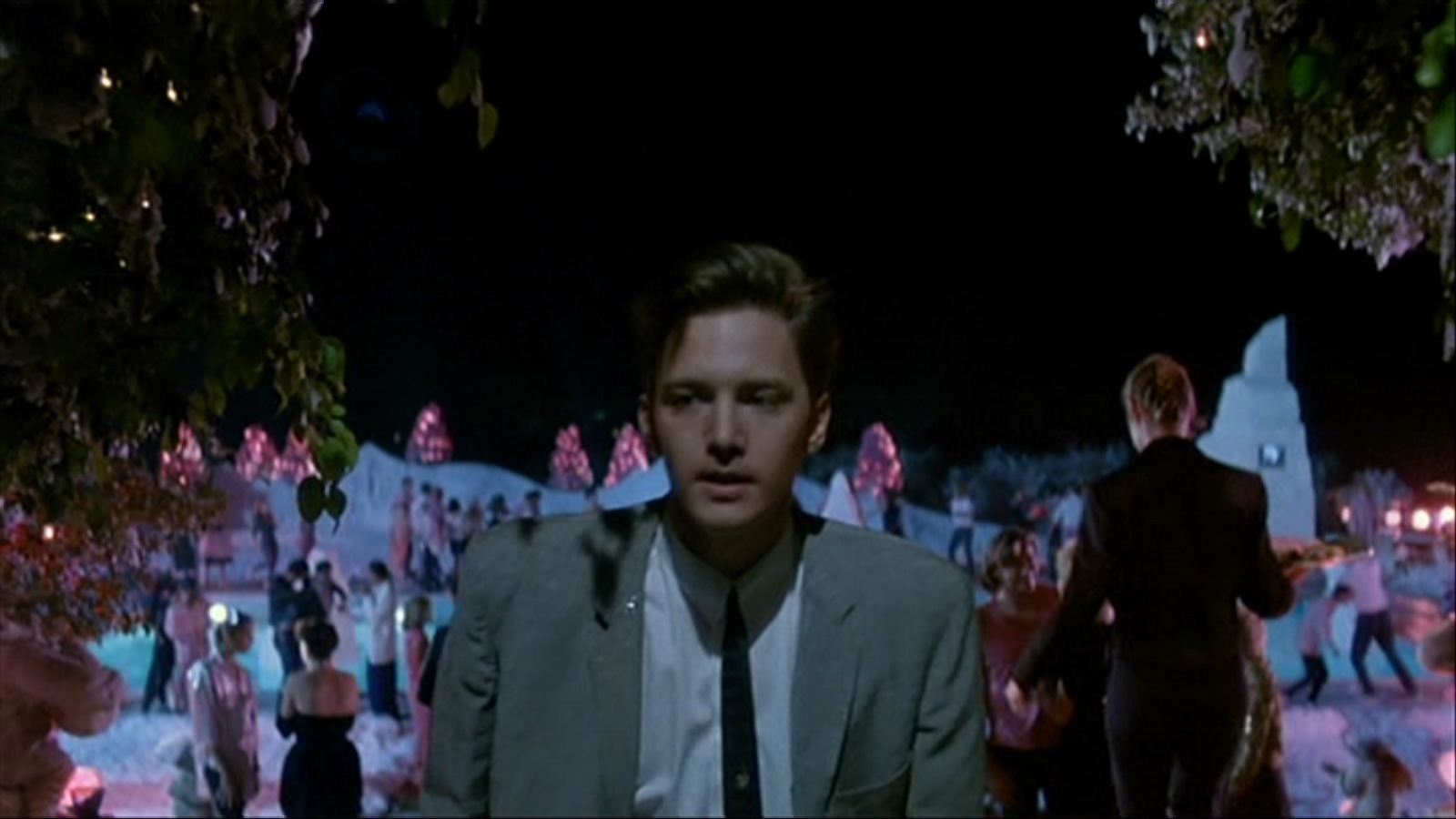 badinicreateam: F*** CHRISTMAS / LESS THAN ZERO / THE '80s