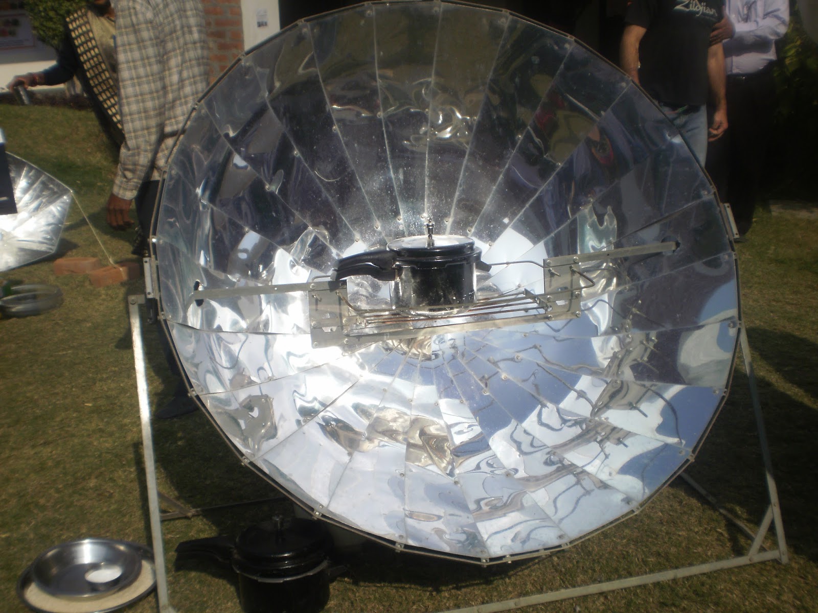 SOLAR COOKERS