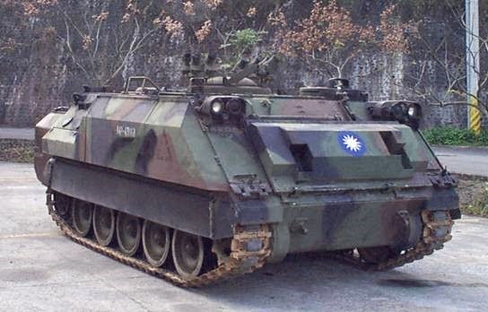 陸軍使用配備與工具: 國造CM21/CM21A1履帶裝甲步兵戰鬥車