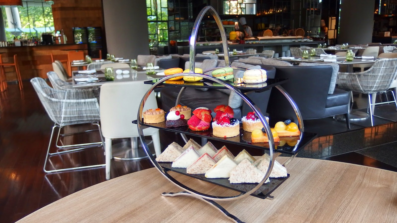 SuMMeR LoVes To Eat! Singapore Food Blog: Afternoon Tea Set at Lime ...