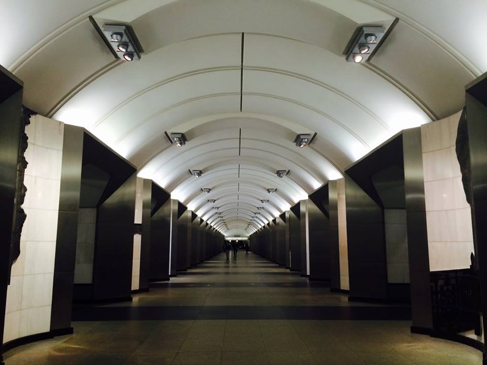 Miss HappyFeet: Discover the Moscow Metro in 3 Simple Steps +10 Tips