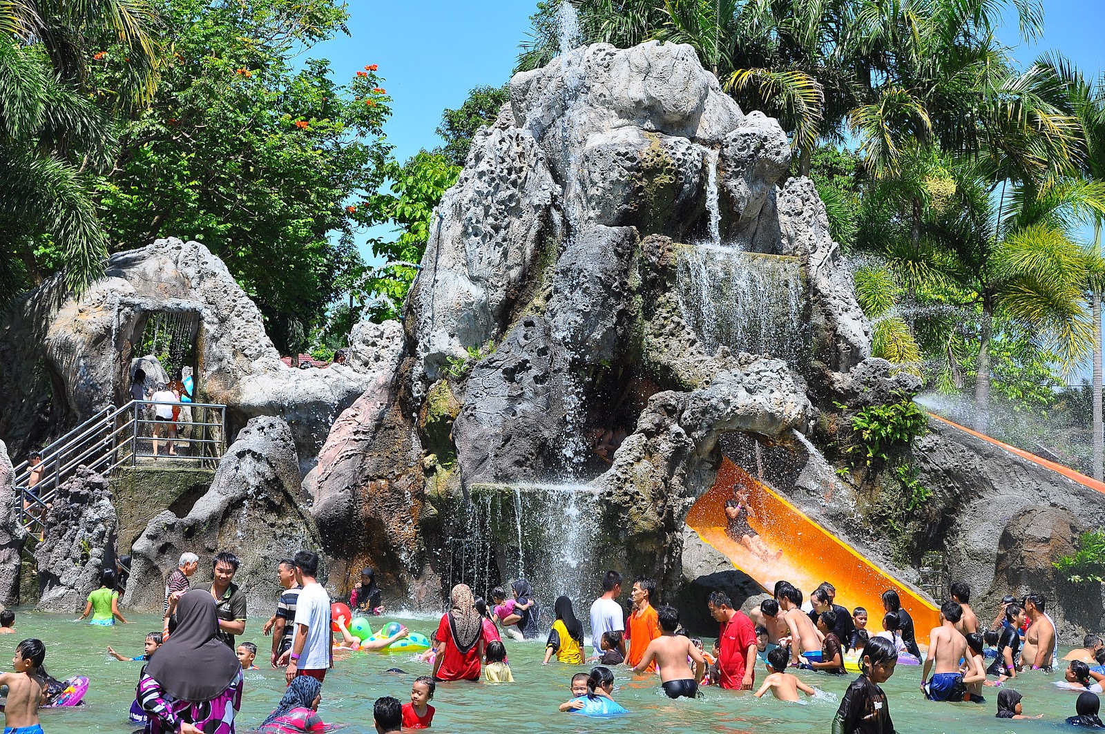 Sungai Siput Boy: Felda Residence Hot Springs Sungai Klah , Sungkai Perak