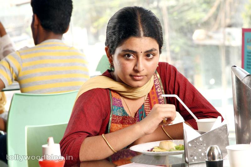 Swathi in Raattinam Movie New Photo Stills |Tamil Cinema News Updates ...