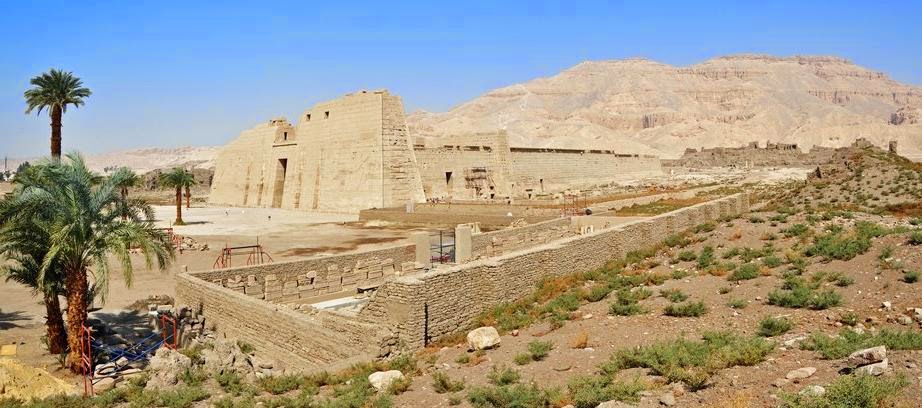 Travel & Tourism: Medinet Habu Temple
