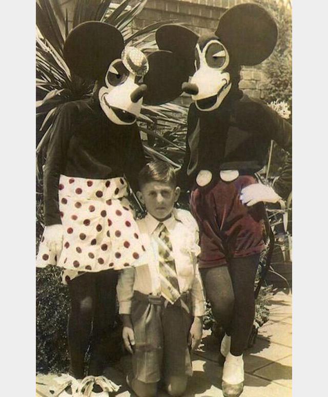 Disturbing Micky and Minni Mouse ~ Funny Shot