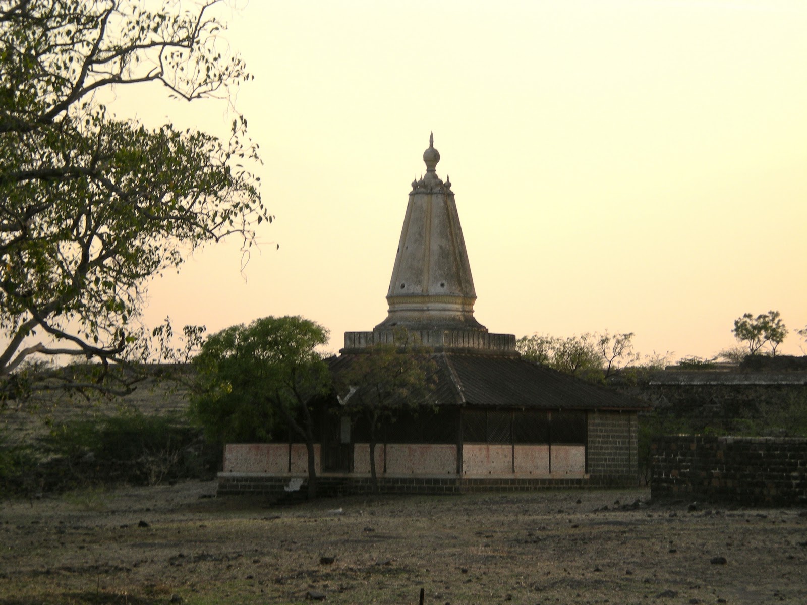 SANVAAD.: RAJWADA...raibagchi shaan.