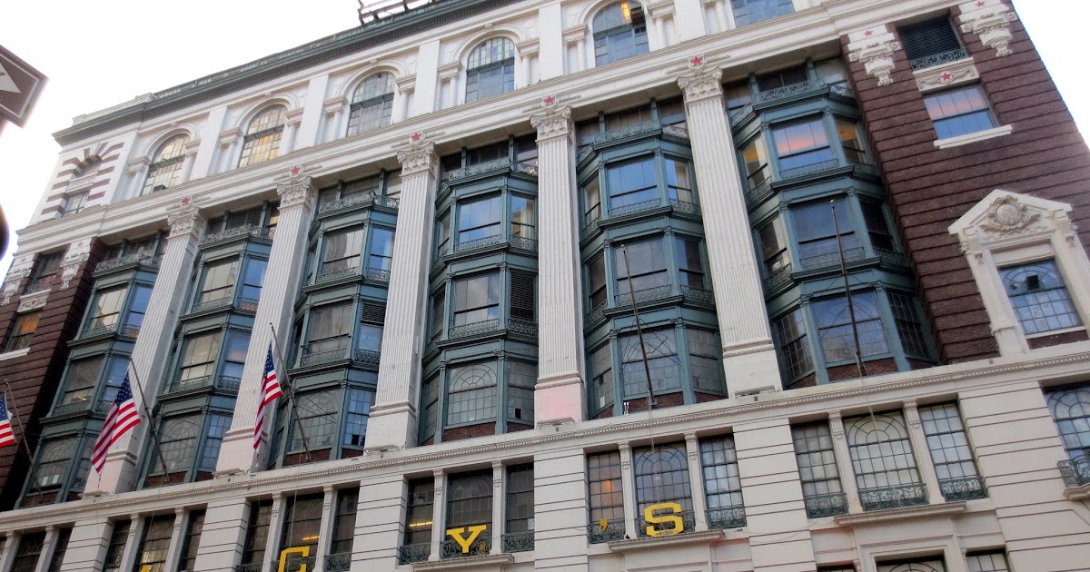 Big Apple Secrets: The Magic of Macy's. The history of the store. Part 1