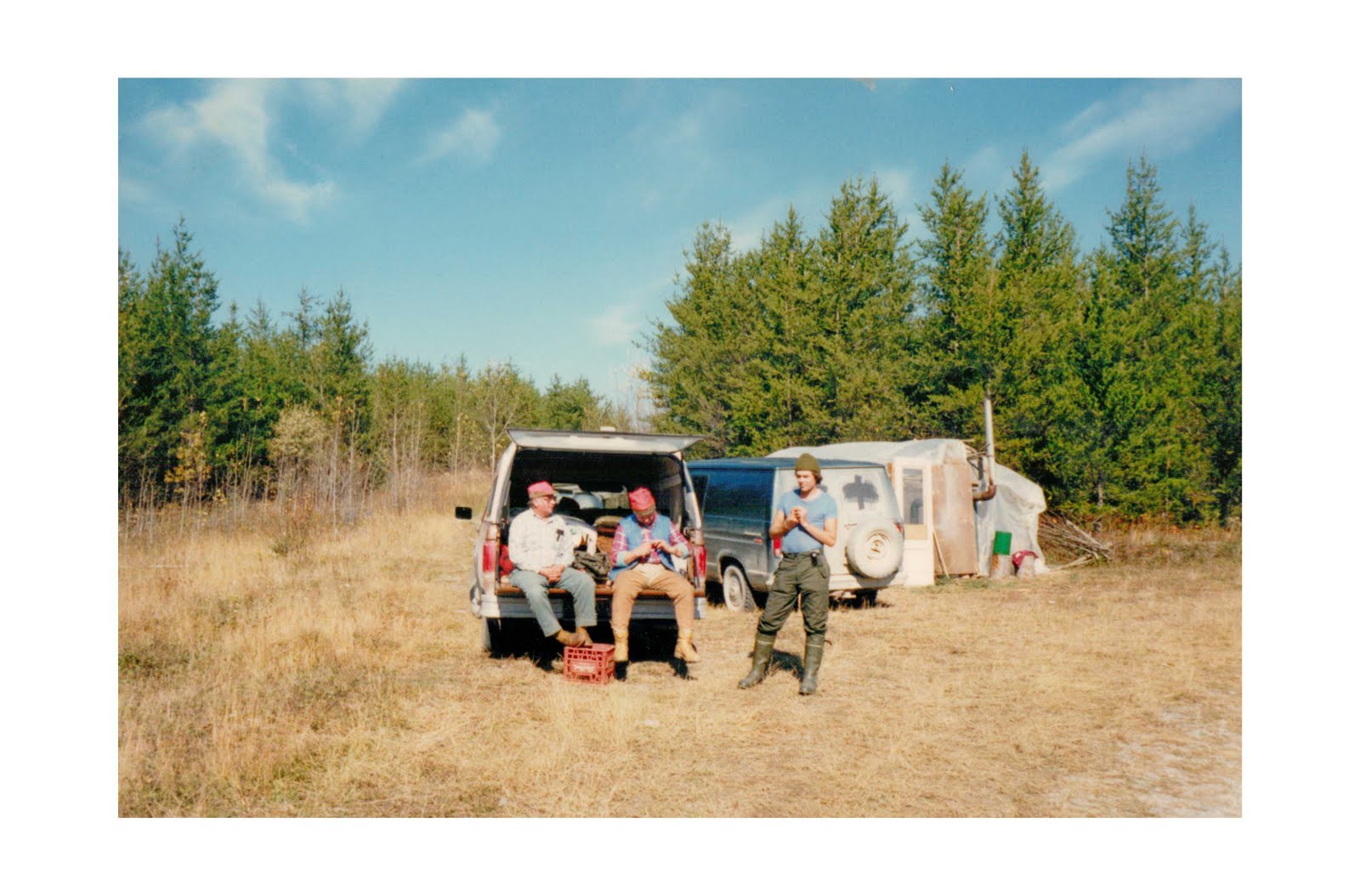 Ontario Hunter and Fishermen: Some different hunt camps that i`ve had.