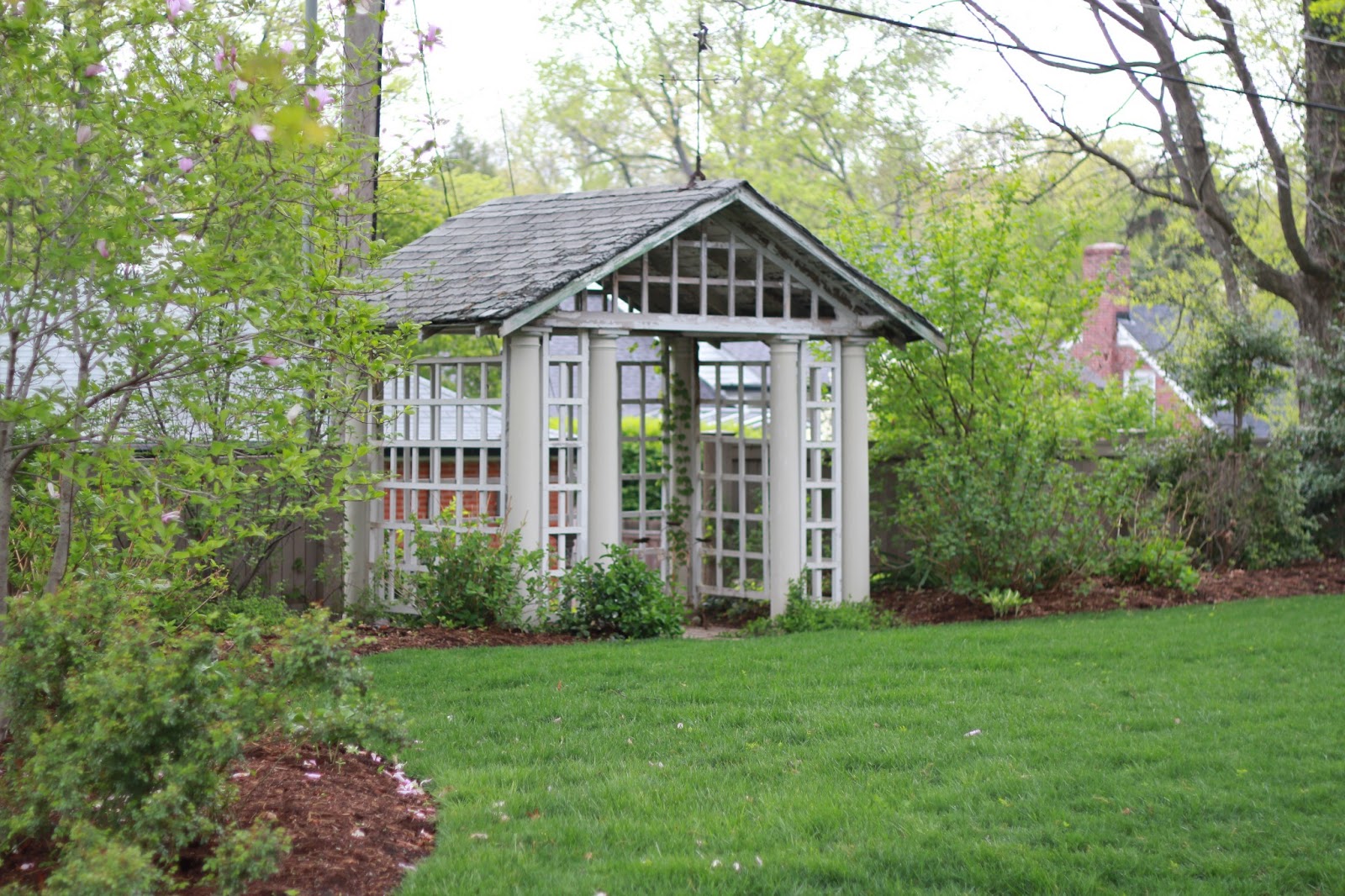 Musings: St. Louis Spring Garden Walk