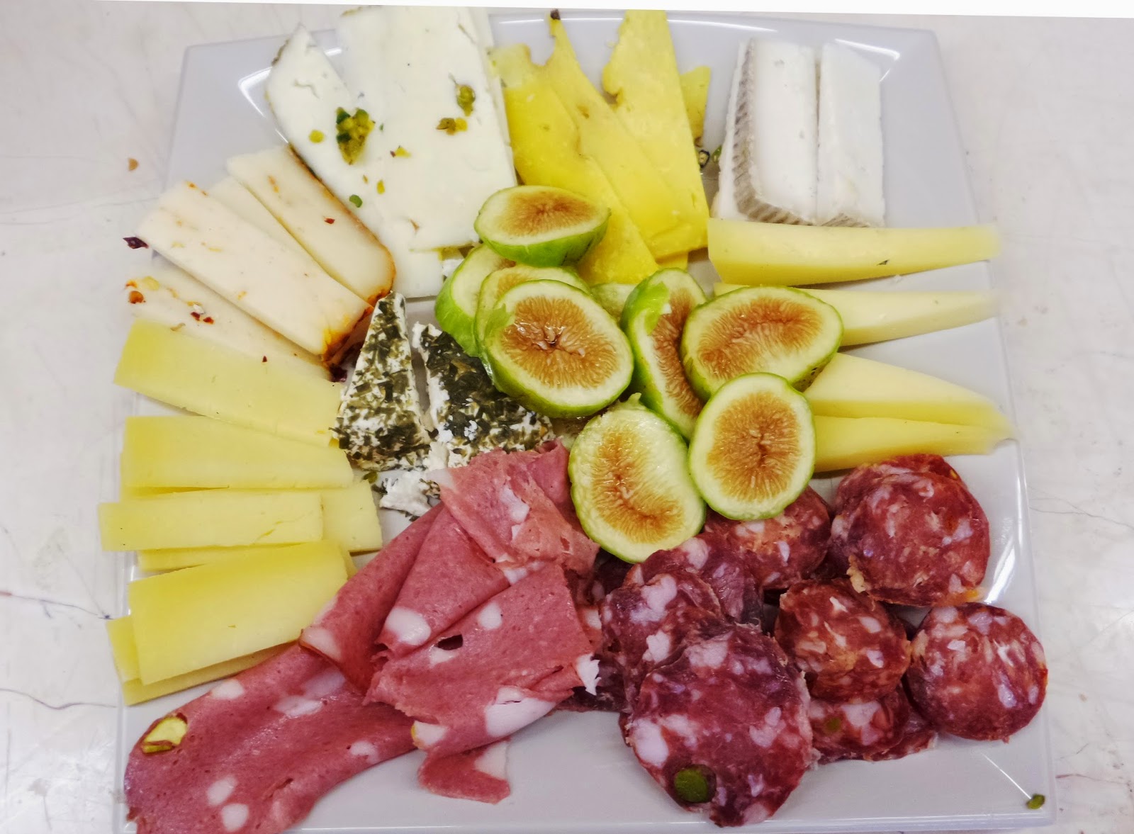 Salumeria Barocco - Formaggi e Prodotti Tipici Siciliani: Piatto ...