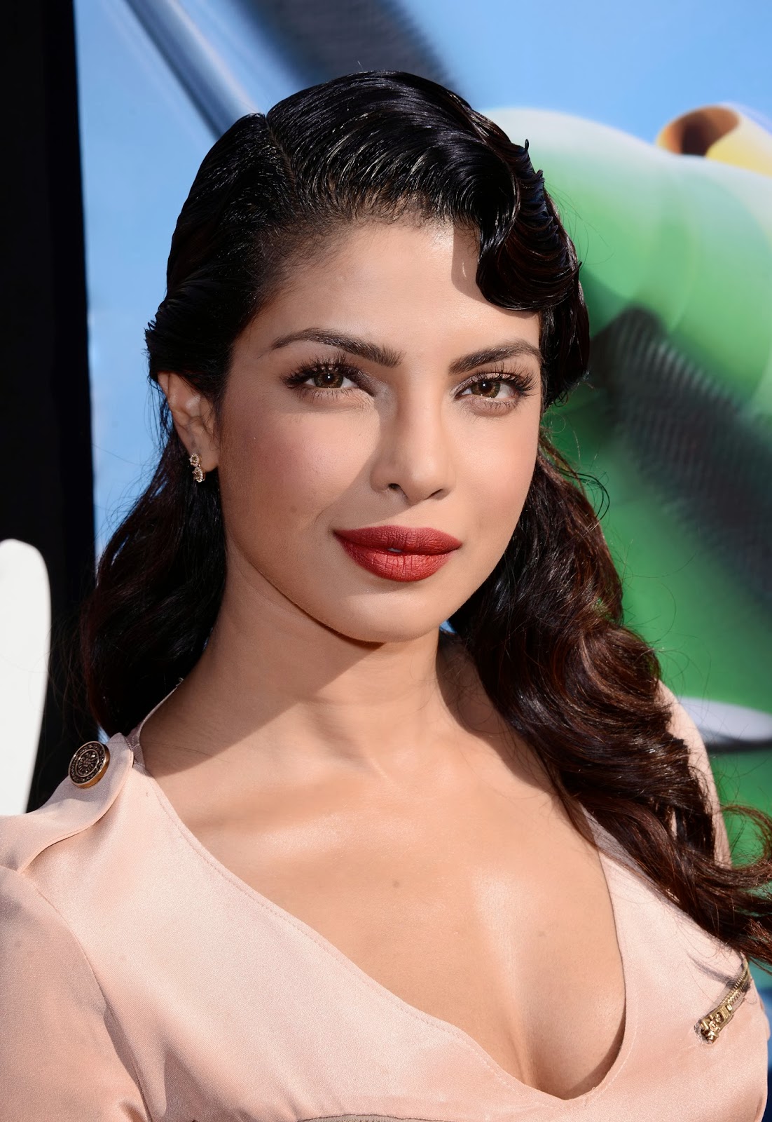 High Quality Bollywood Celebrity Pictures: Priyanka Chopra Super Hot ... High Quality Bollywood Celebrity Pictures: Priyanka Chopra Super Hot ...