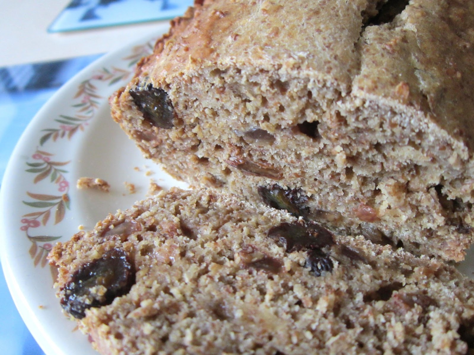 The Craft-Arty Kid (Old blog): Bran Cake