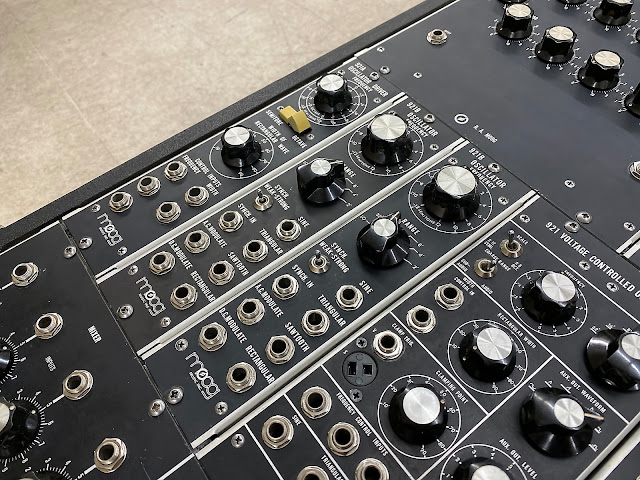 MATRIXSYNTH: 1972 Original Modular Moog Model 12