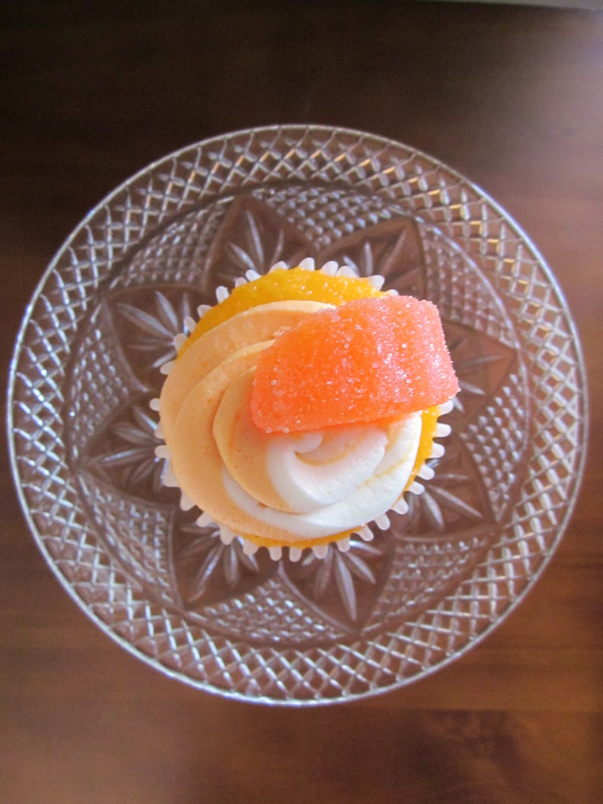 Sunday Snackday: Creamsicle Cupcakes