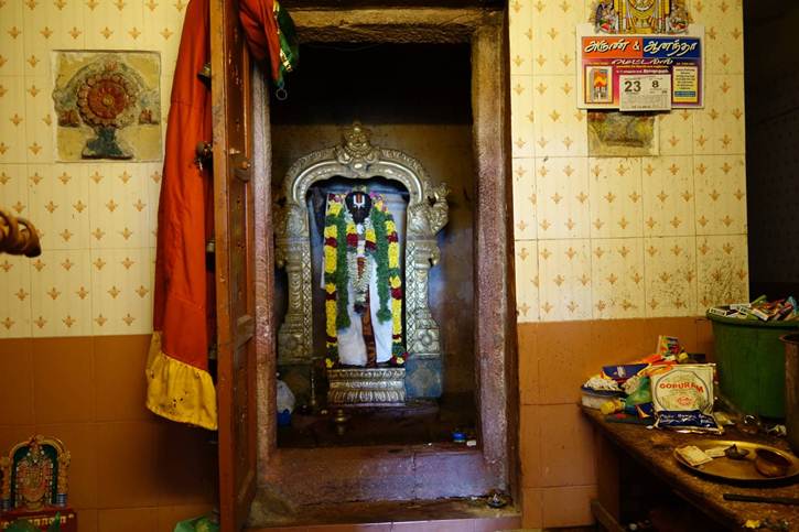 Tamilnadu Tourism: Sethu Karai Hanuman Temple, Thirupullani