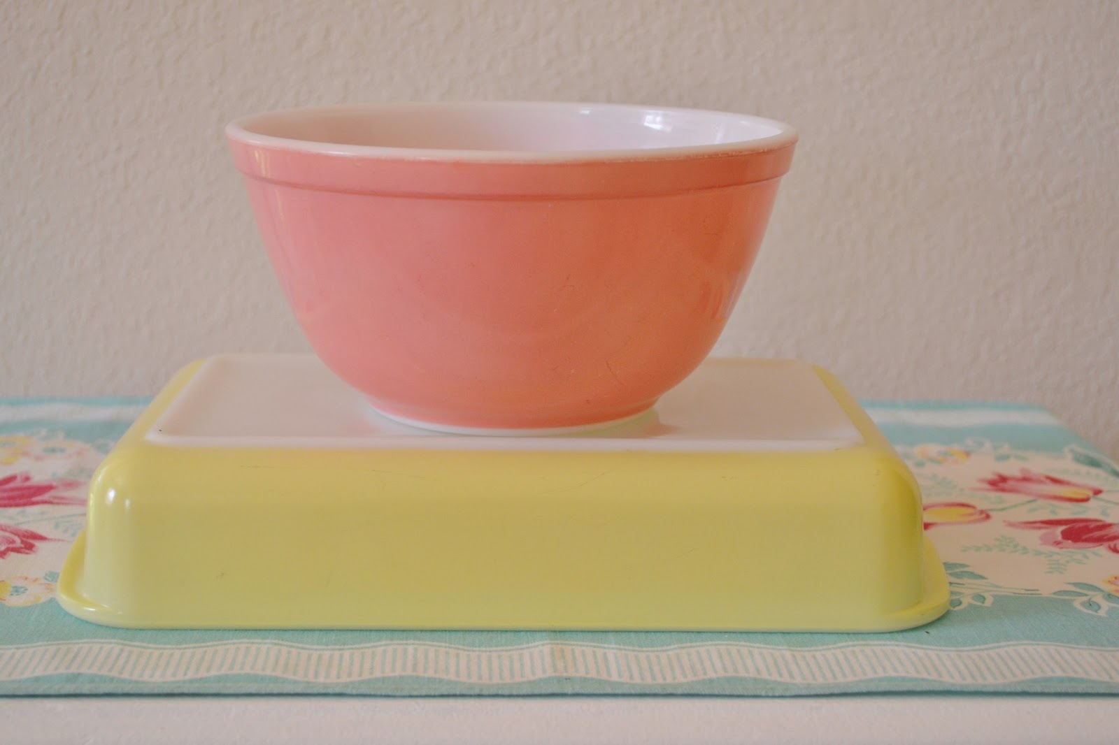 The adventures of two (Pyrex crazy) thrifting sisters........: Farm ...