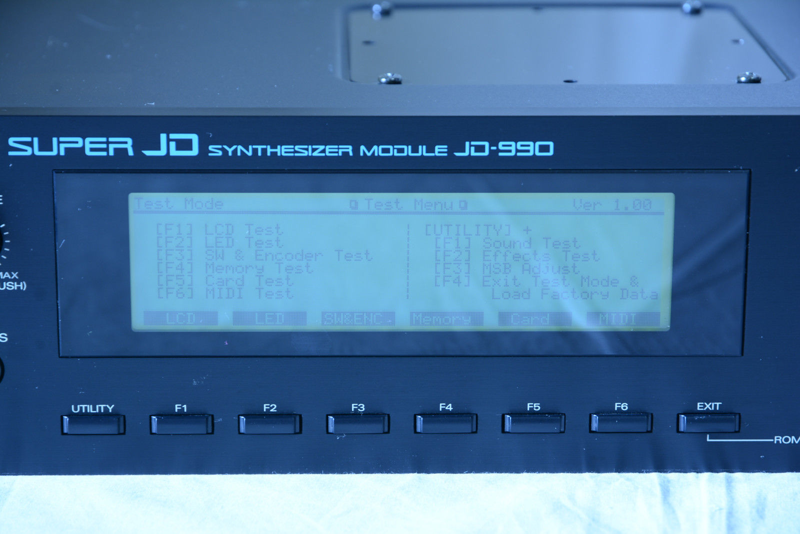 MATRIXSYNTH: Roland JD-990 SN ZE50187