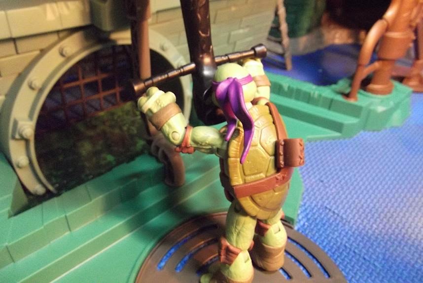 HGG的幻想: Nickelodeon TMNT 2012 - Secret Sewer Lair Playset