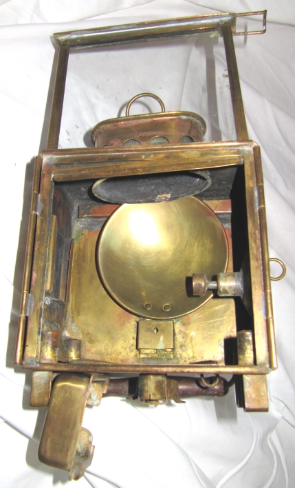 Rasgando la Oscuridad: Lámparas Militares: marzo 2018