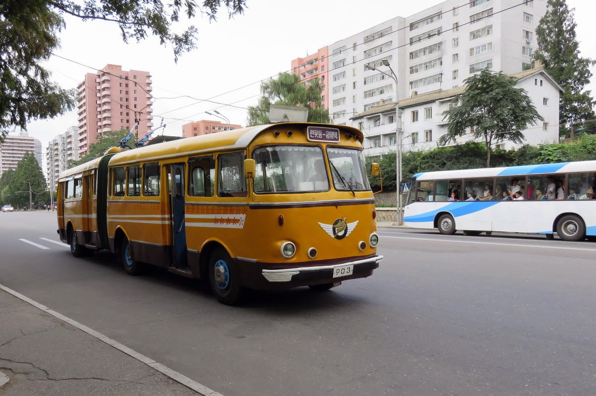 Richard's Tram Blog: PYONGYANG DPRK - TROLLEYBUSES AUGUST 2014 (2)