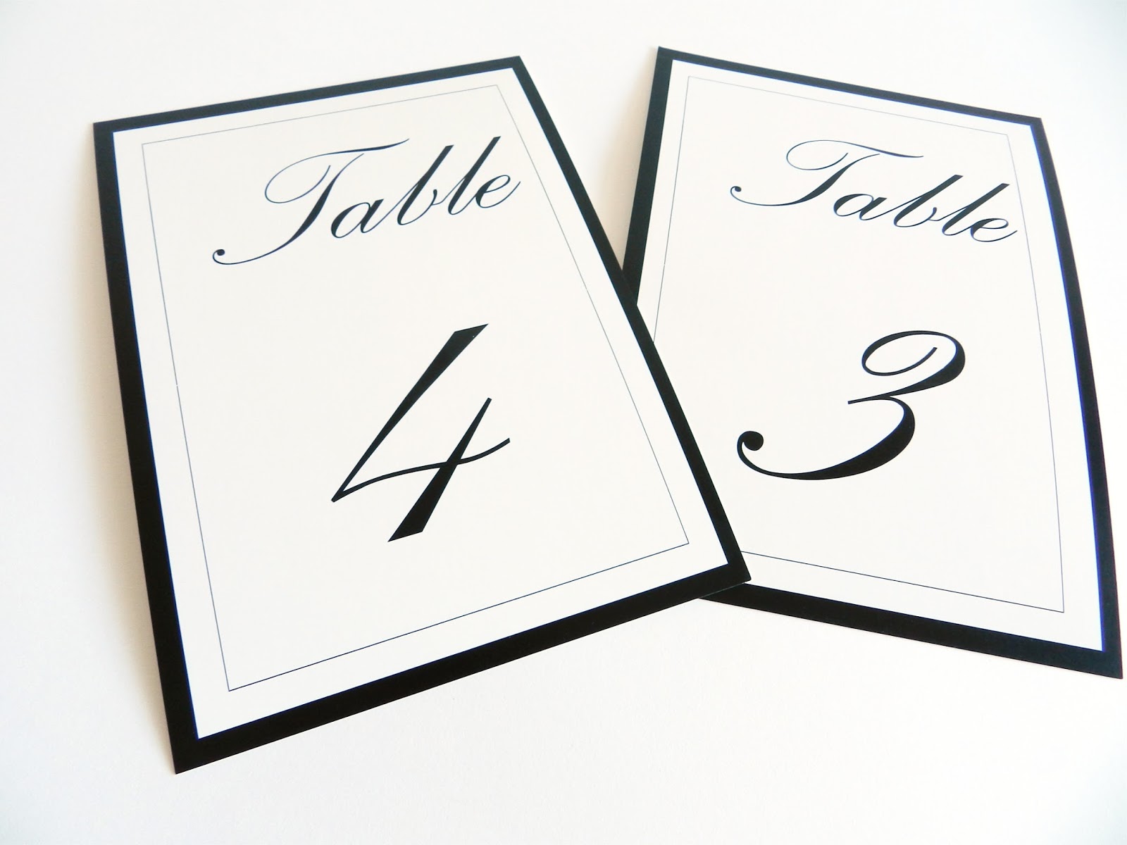 Table numbers - elegant black and white, flat or tent | Funky Box Studio