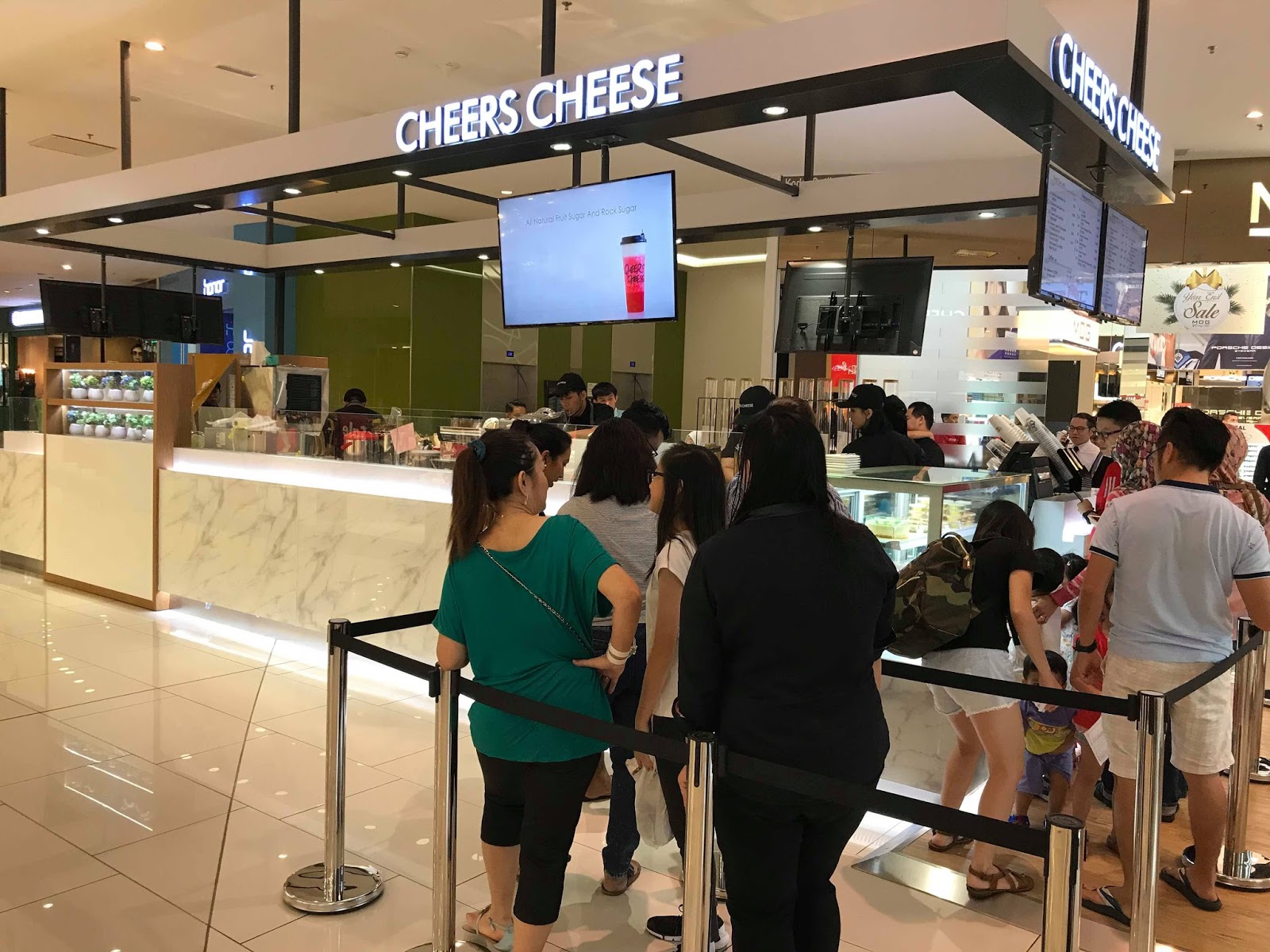 Keunikan Rasa Hidangan Minuman Yang Ditawarkan di Cheers Cheese ...