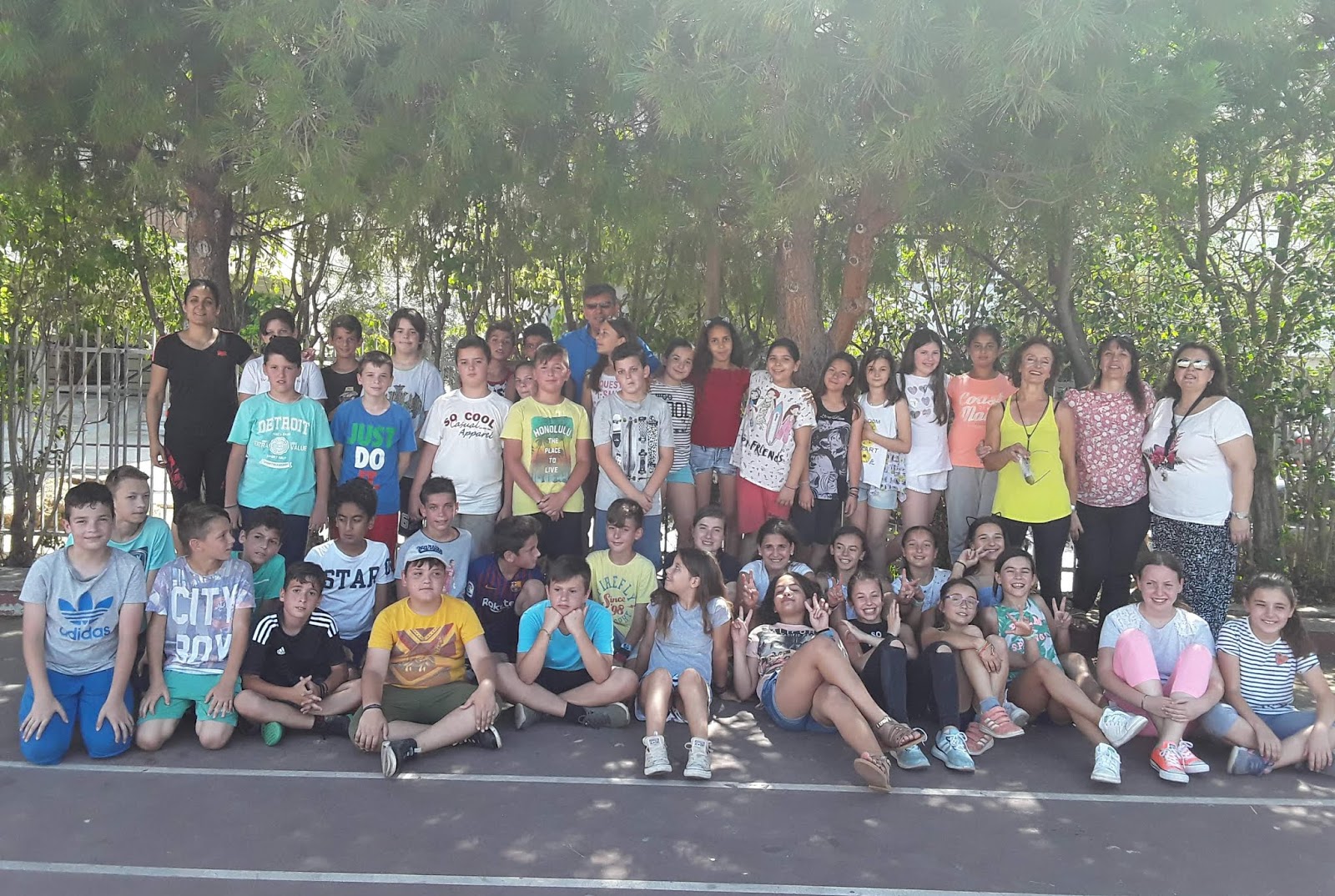 4ο Δημοτικό Σχολείο Νέας Σμύρνης: ΕΠΙΣΚΕΨΗ ΣΤΟ 4ο ΔΗΜΟΤΙΚΟ ΣΧΟΛΕΙΟ ΤΑΥΡΟΥ