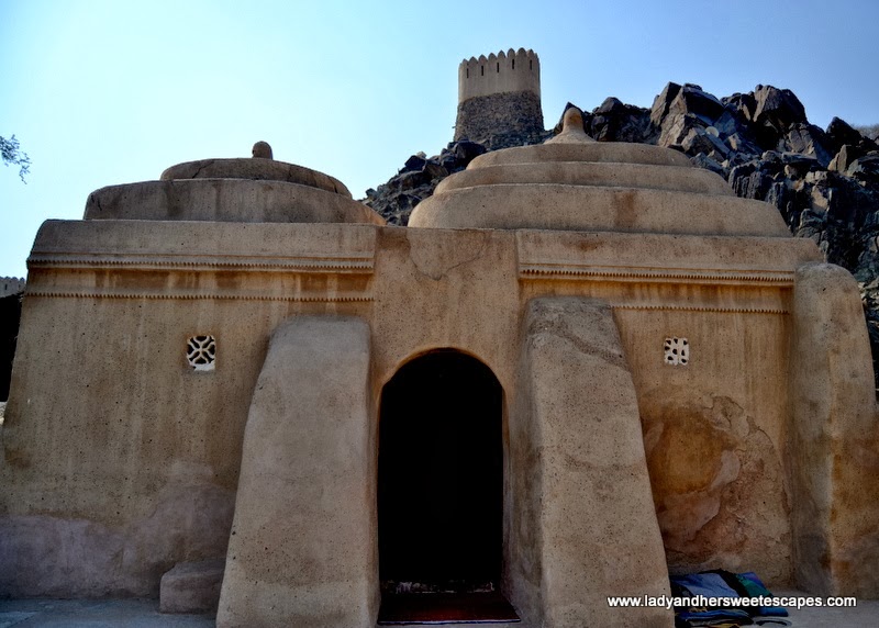 A Quick Stop at Al Badiyah Archeological Mosque | Lady & her Sweet Escapes