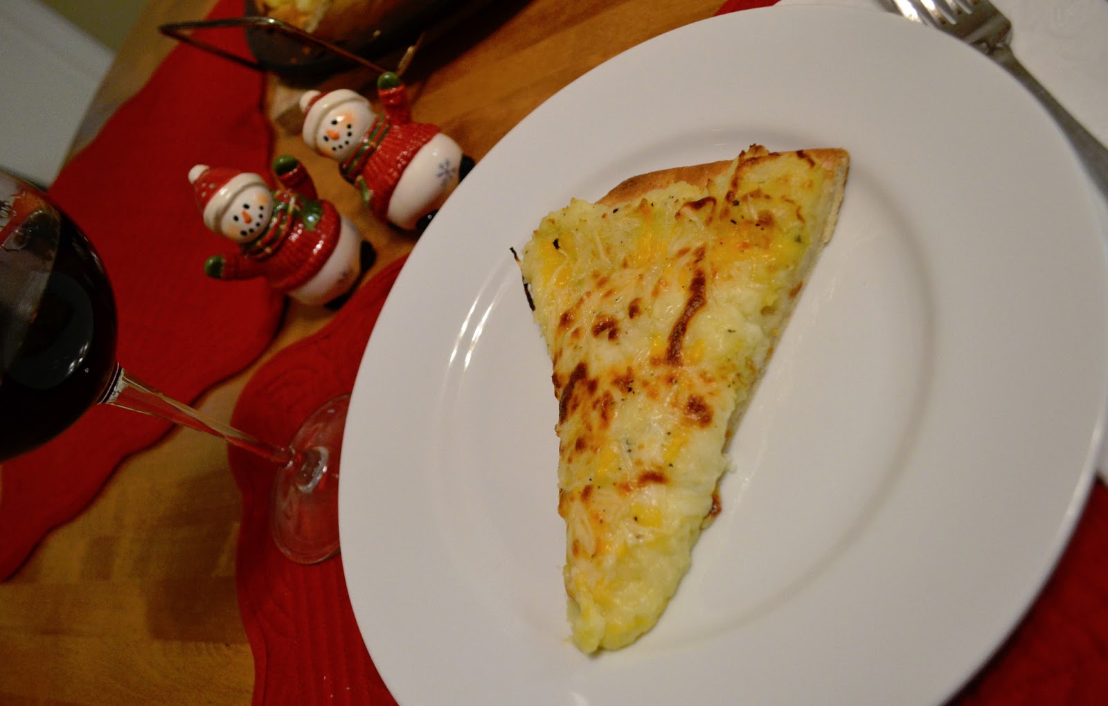 bonbons & biscotti: Pagash AKA: Pierogi Pizza