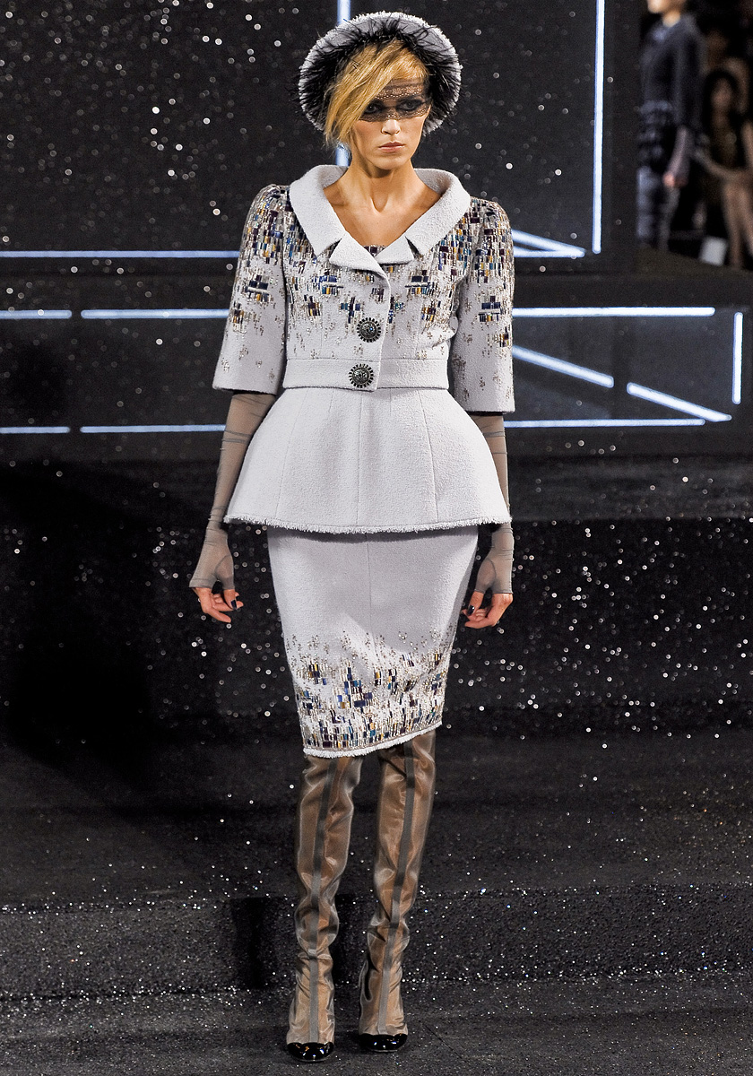 Runway Review: Chanel Fall 2012 - oh courant
