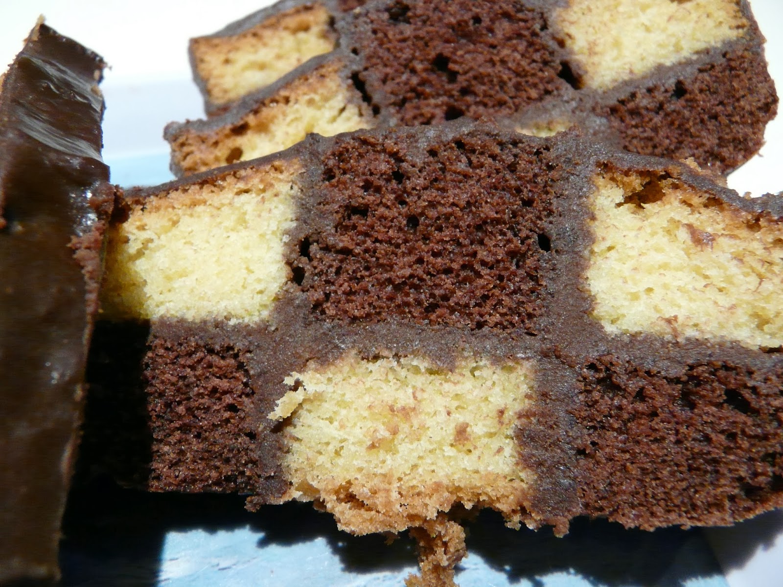 Gâteau damier façon Battenberg Cake, pas à pas