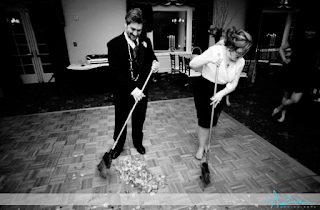 Welcome to the Top Notch DJ Service BLOG!!: Why You Should Hire a ...