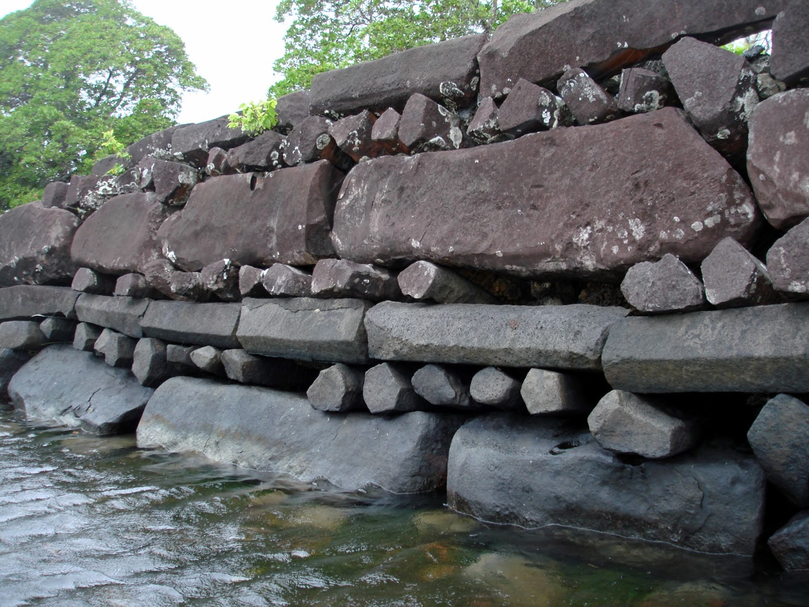 CONSTRUINDO HISTÓRIA HOJE: A Misteriosa Cidade de Nan Madol