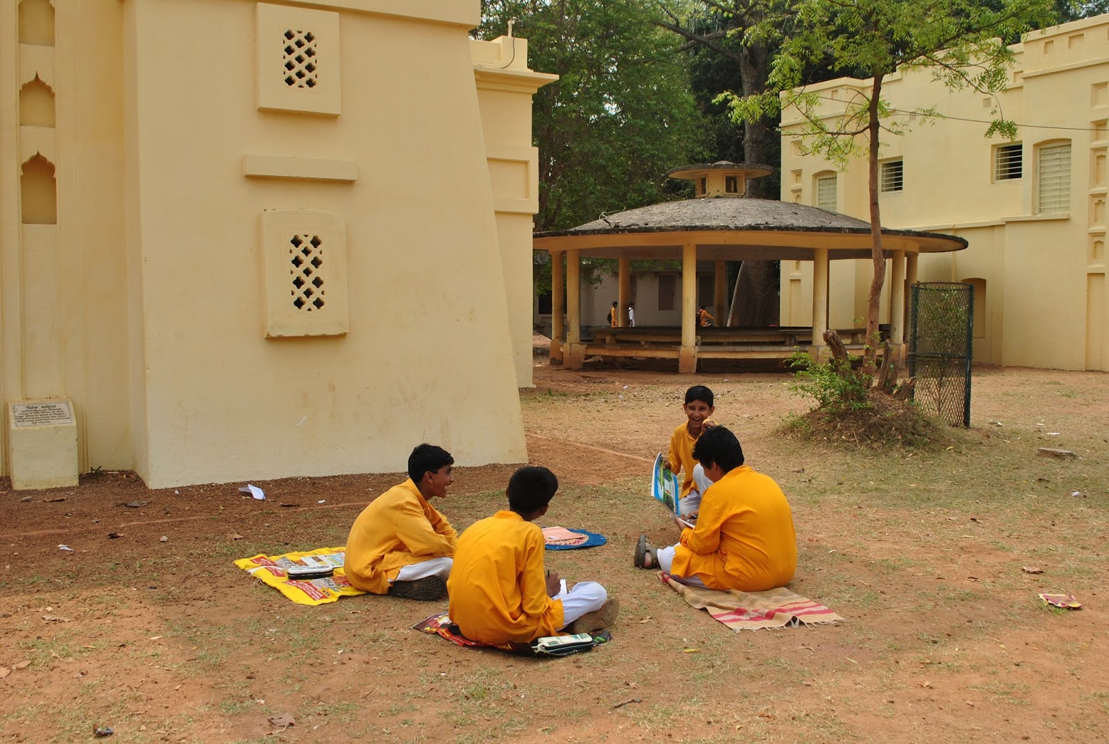 Patha Bhavana, Shantiniketan_ More than 100 years of outdoor learning ...