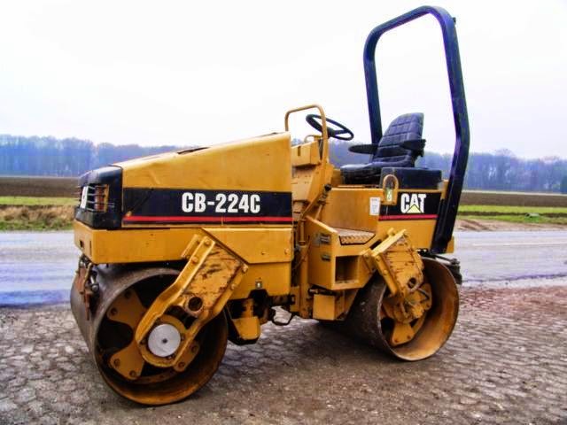 Cilindru compactor Caterpillar CB-224C 2.6to Second Hand