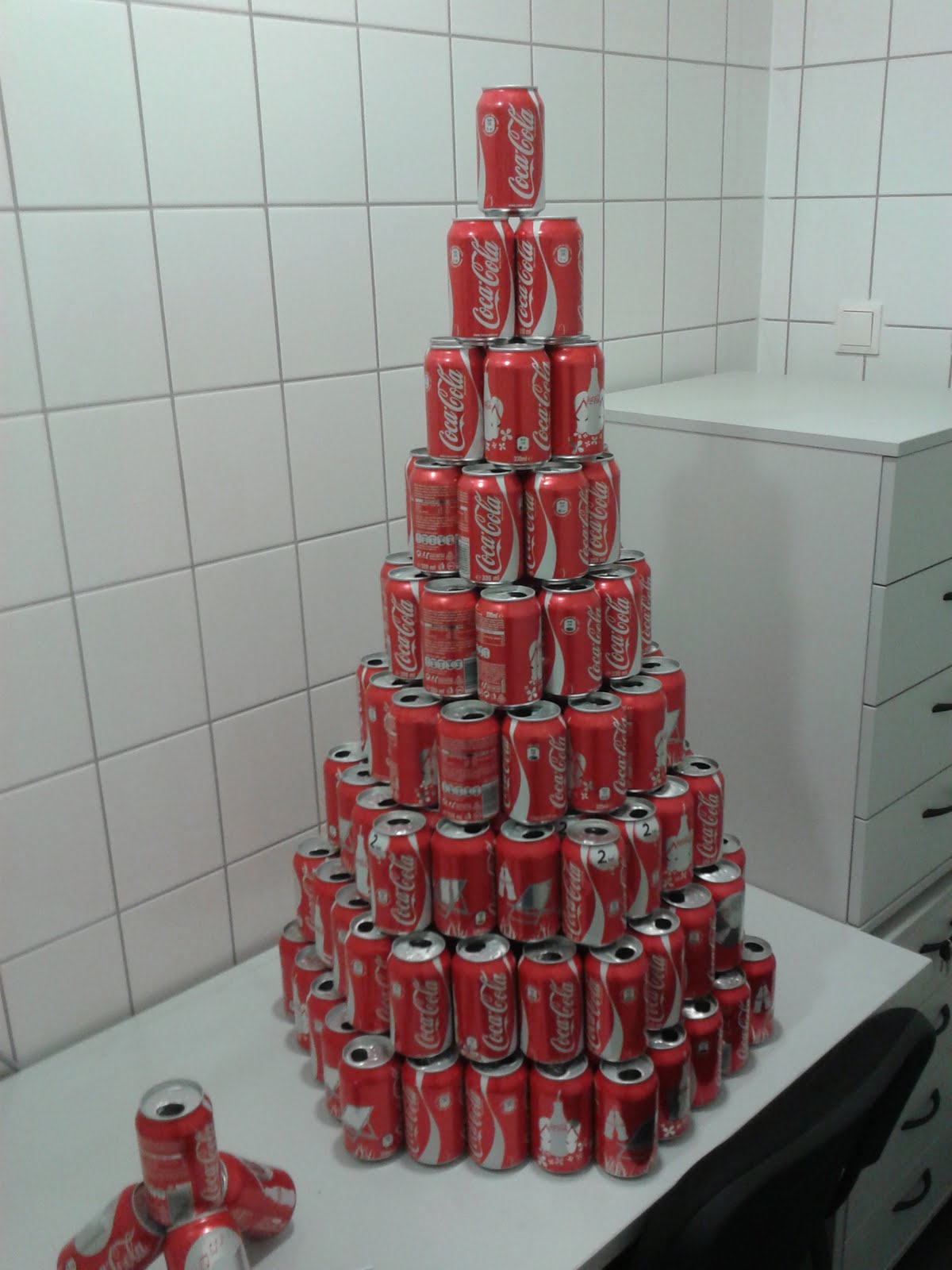 Oh look! A soda can Christmas tree