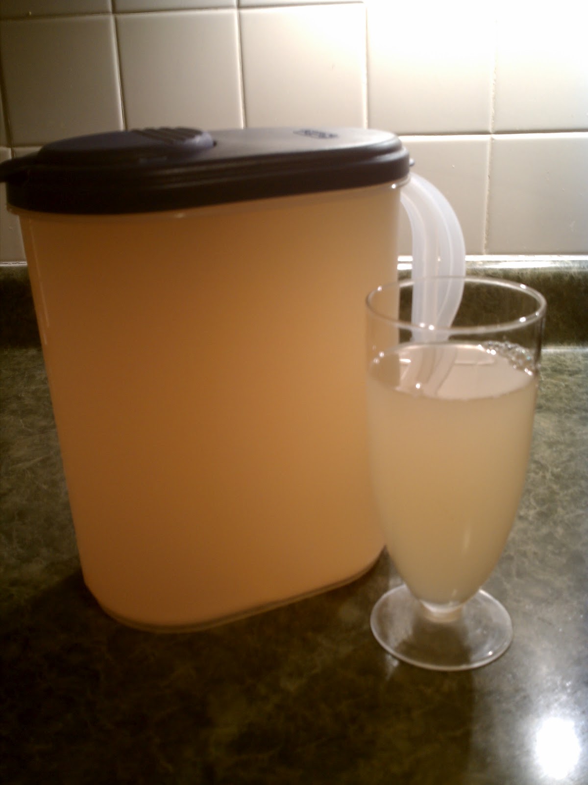 Courtney's Ideas ♫: The BEST Fruit Juice Drink- Light and Refreshing