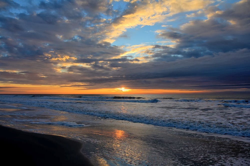 Living Easy Traveling Places Having Fun : nice sunrise