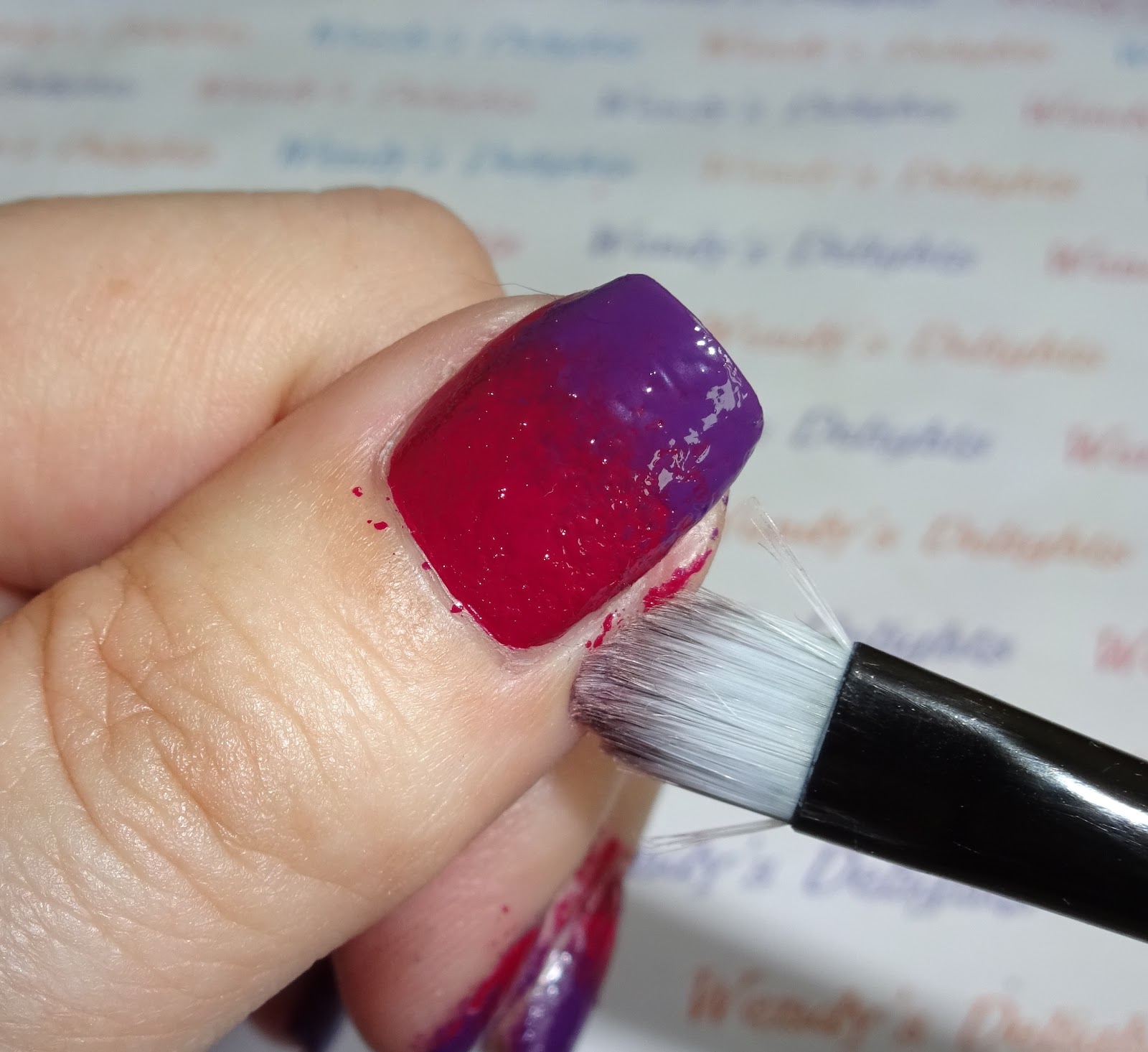 Wendy's Delights: Basic Tutorial for a Sponged Gradient using Avon Mark ...