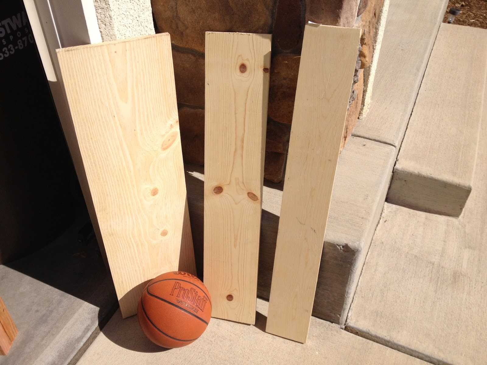 Cool, Creative, and Crafty: Lamp Post - Sign Hanger - Wreath Hanger