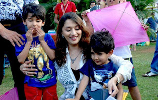 Actress Madhuri Dixit Family Pictures | CelebritiesCouples