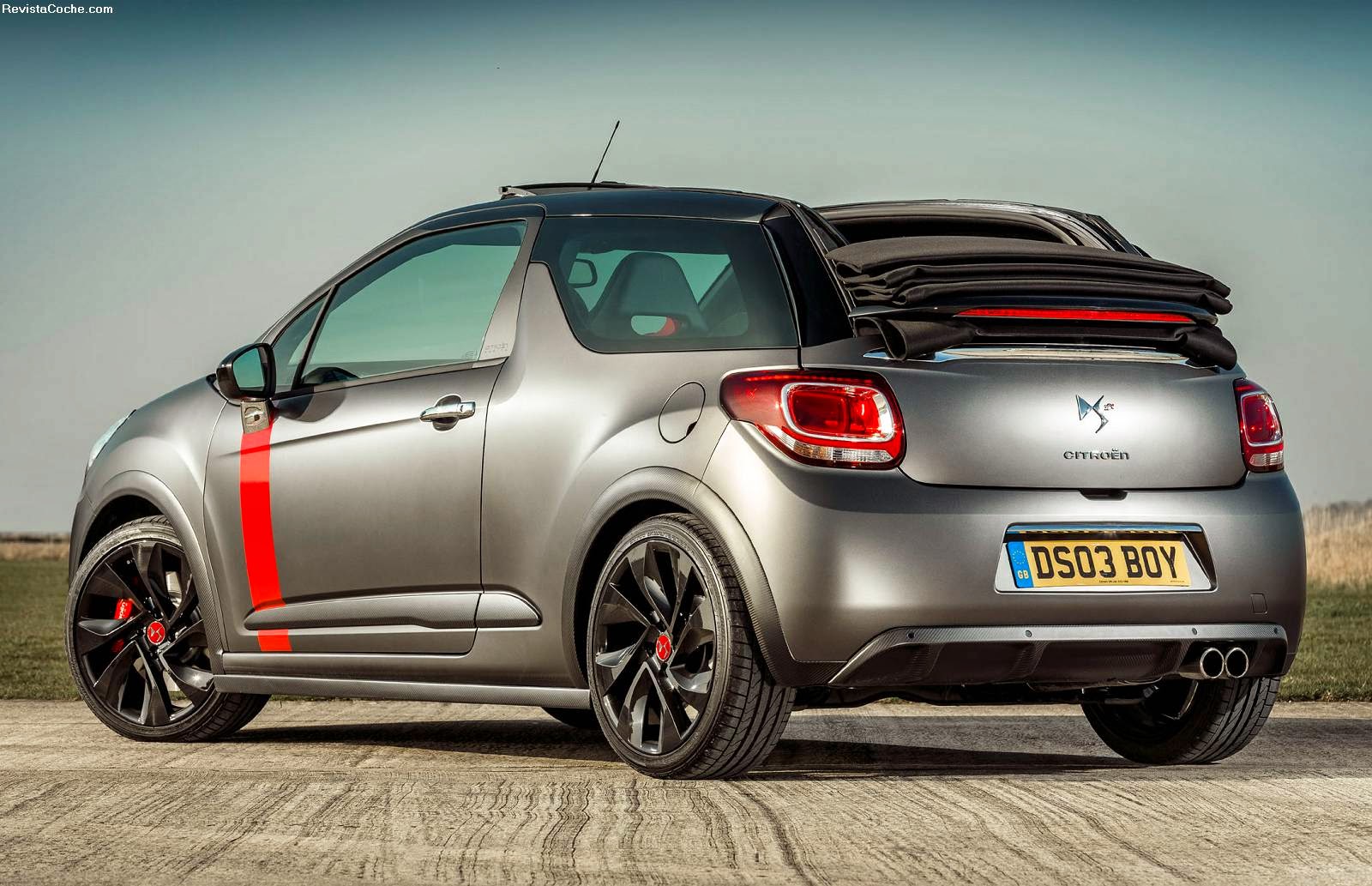 Revista Coche: Tuning a lo bestia: Citroen lanza el DS3 Cabrio Racing