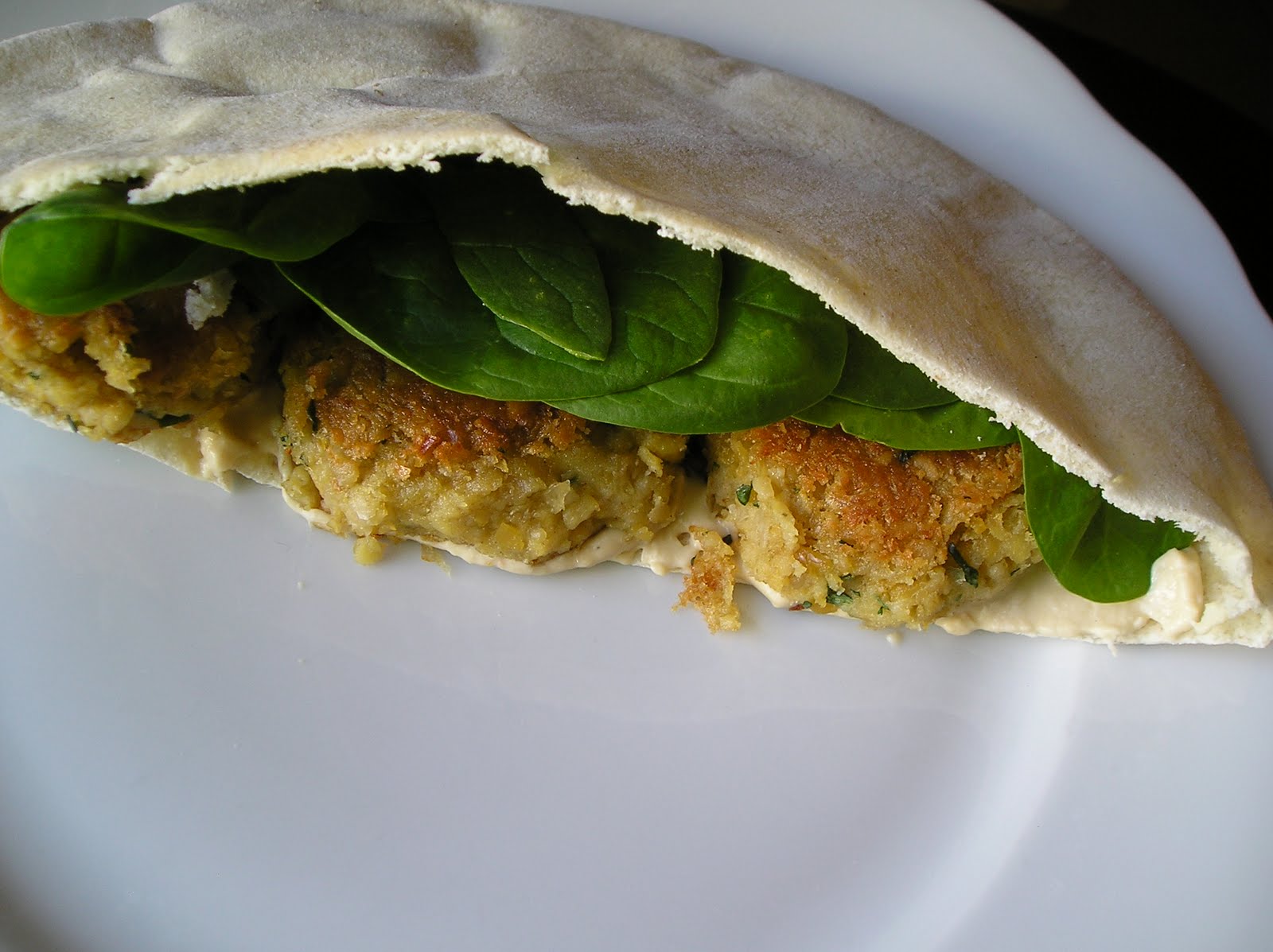 Falafel Pita Sandwiches ~ Edesia's Notebook