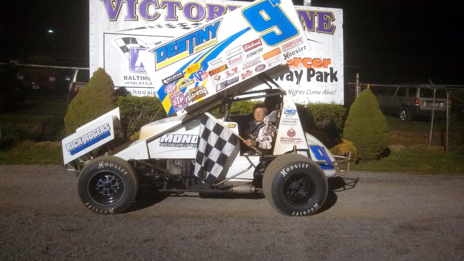 The DIRT Network: The Wild Child Holds Off Lee and Dean Jacobs for All ...