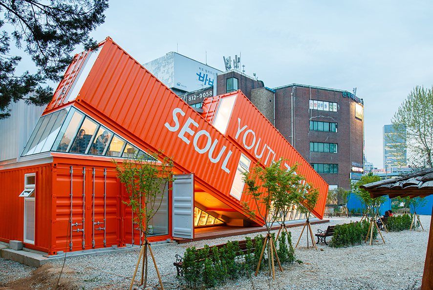 Shipping Container Homes & Buildings: Seoul Youth Zone Shipping ...