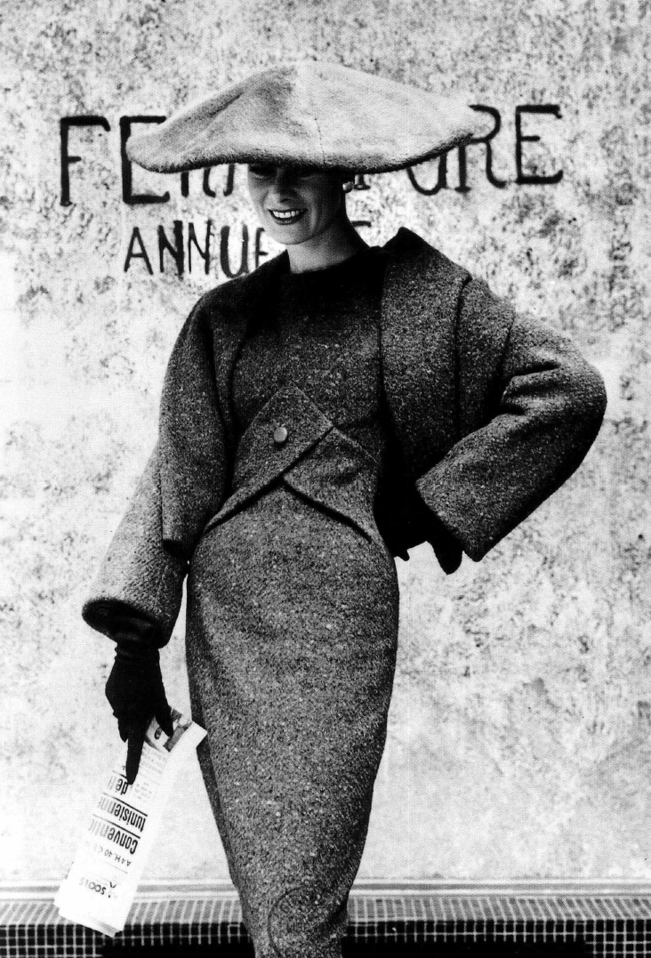 All that dress: Christian Dior - ``Corolle``