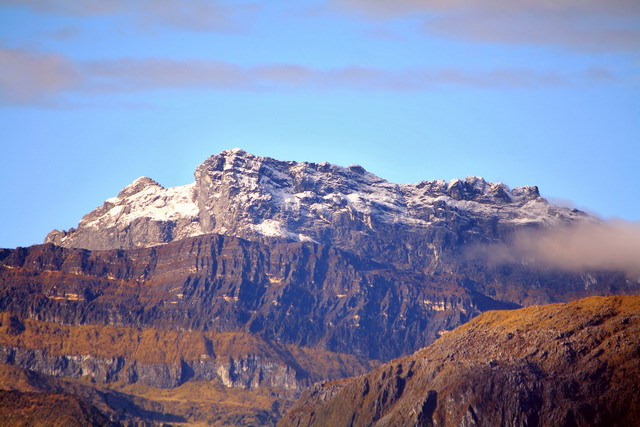 Puncak Trikora Atau Ettiakup Merupakan Sebuah Gunung Yang Tertingi Di ...