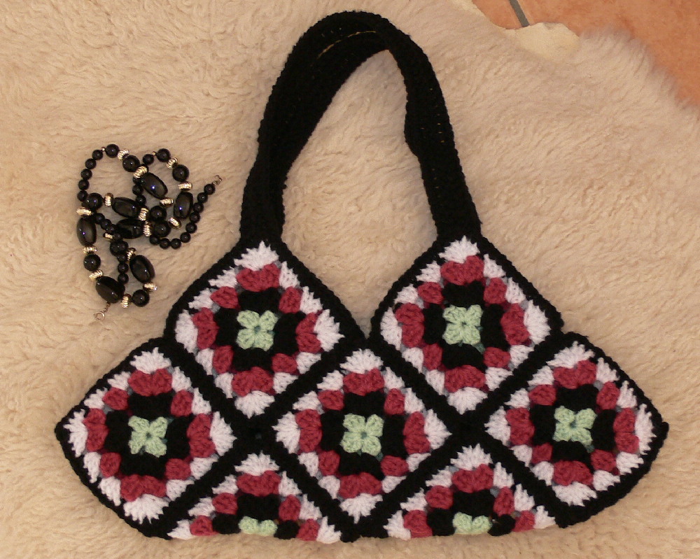 Val Laird Designs - Journey of a Stitcher: Bags of all shapes and sizes