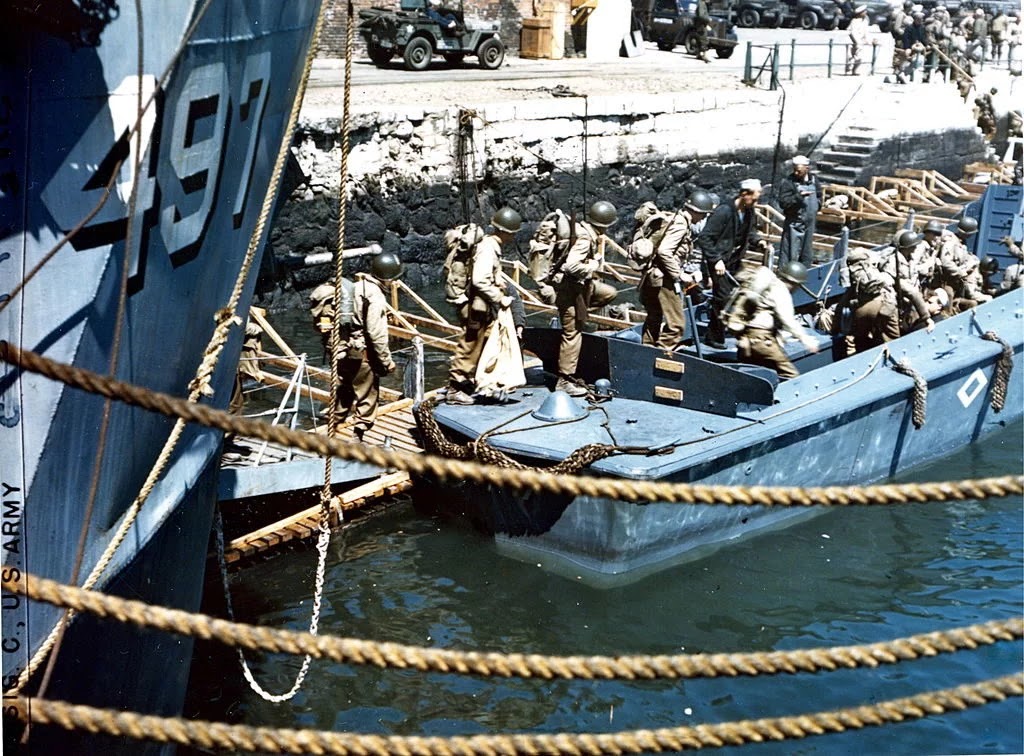 26 Rare Color Photos of D-Day Show a New View of Historic World War II ...